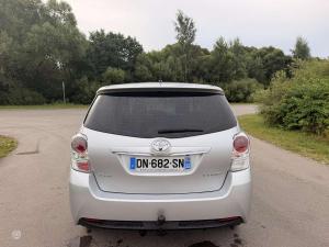 Grey Toyota Verso 2015 in Taurage, with an engine capacity of 1.60 L and mileage of 149 thousand km for 7000 €, photo 7 on AUTOMOTO.COM.LV