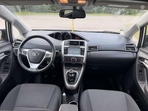 Grey Toyota Verso 2015 in Taurage, with an engine capacity of 1.60 L and mileage of 149 thousand km for 7000 €, photo 12 on AUTOMOTO.COM.LV