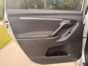 Grey Toyota Verso 2015 in Taurage, with an engine capacity of 1.60 L and mileage of 149 thousand km for 7000 €, photo 20 on AUTOMOTO.COM.LV