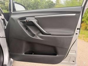 Grey Toyota Verso 2015 in Taurage, with an engine capacity of 1.60 L and mileage of 149 thousand km for 7000 €, photo 21 on AUTOMOTO.COM.LV