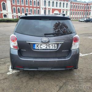 Pelēks Toyota Verso 2015 Jelgava, ar dzinēja tilpumu 1.60 L un nobraukumu 201 tūkst. km par 7000 €, foto 4 vietnē AUTOMOTO.COM.LV