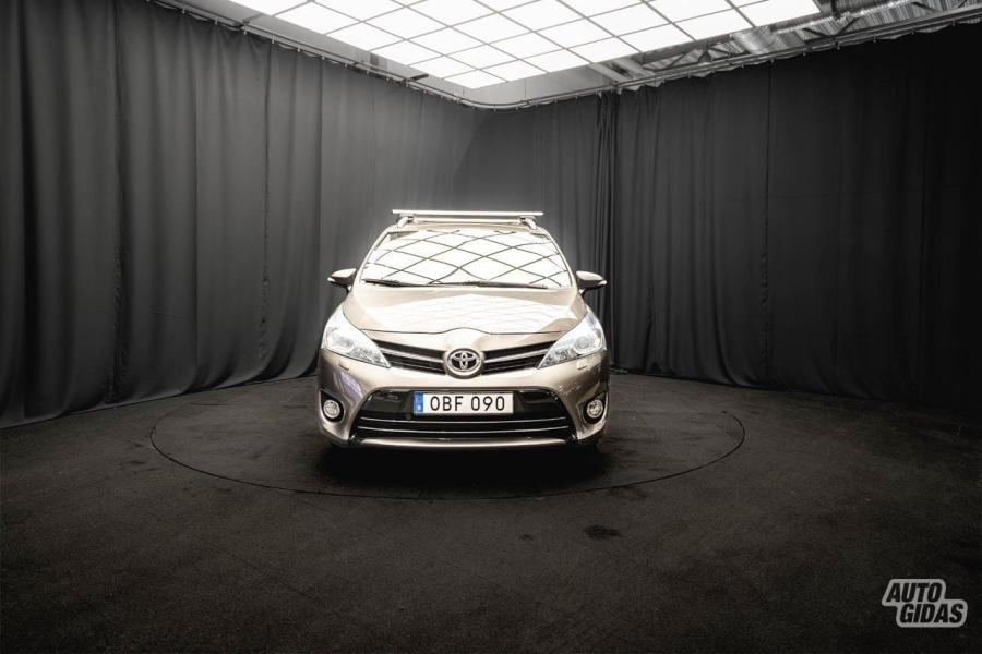 Pelēks Toyota Verso 2016 Kauņa, ar dzinēja tilpumu 0.00 L un nobraukumu 67 tūkst. km par 21433 €, foto 3 vietnē AUTOMOTO.COM.LV