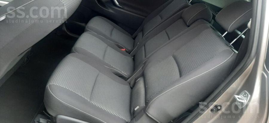 Grey Toyota Verso 2016 in Jelgava, with an engine capacity of 1.60 L and mileage of 154 thousand km for 7850 €, photo 18 on AUTOMOTO.COM.LV
