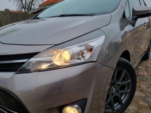 Grey Toyota Verso 2016 in Jelgava, with an engine capacity of 1.60 L and mileage of 178 thousand km for 10 €, photo  on AUTOMOTO.COM.LV