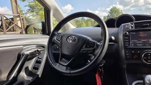 Grey Toyota Verso 2016 in Plunge, with an engine capacity of 1.80 L and mileage of 89 thousand km for 10800 €, photo 15 on AUTOMOTO.COM.LV