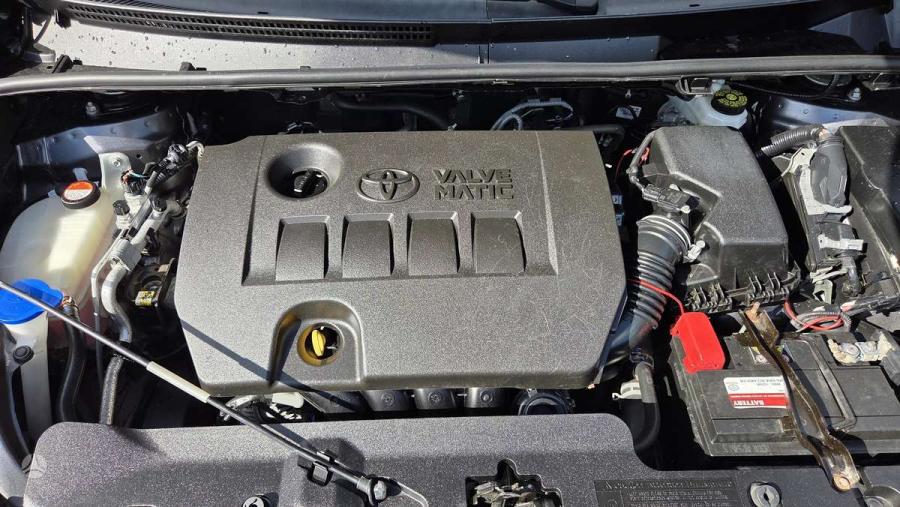 Grey Toyota Verso 2016 in Plunge, with an engine capacity of 1.80 L and mileage of 89 thousand km for 10800 €, photo 19 on AUTOMOTO.COM.LV