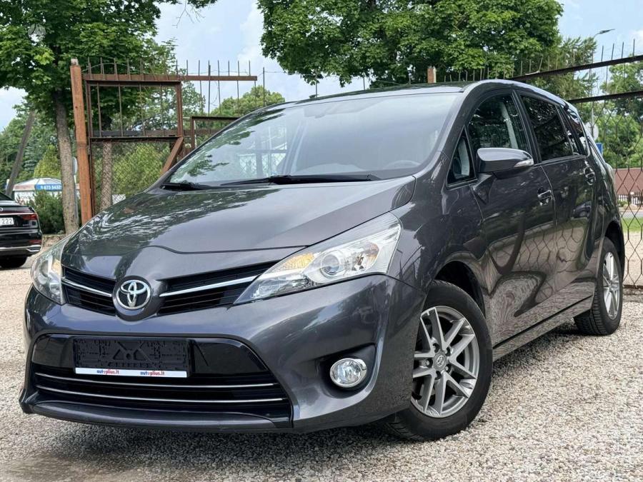 Pelēks Toyota Verso 2016 Ukmergė, ar dzinēja tilpumu 1.60 L un nobraukumu 230 tūkst. km par 6350 €, foto 4 vietnē AUTOMOTO.COM.LV