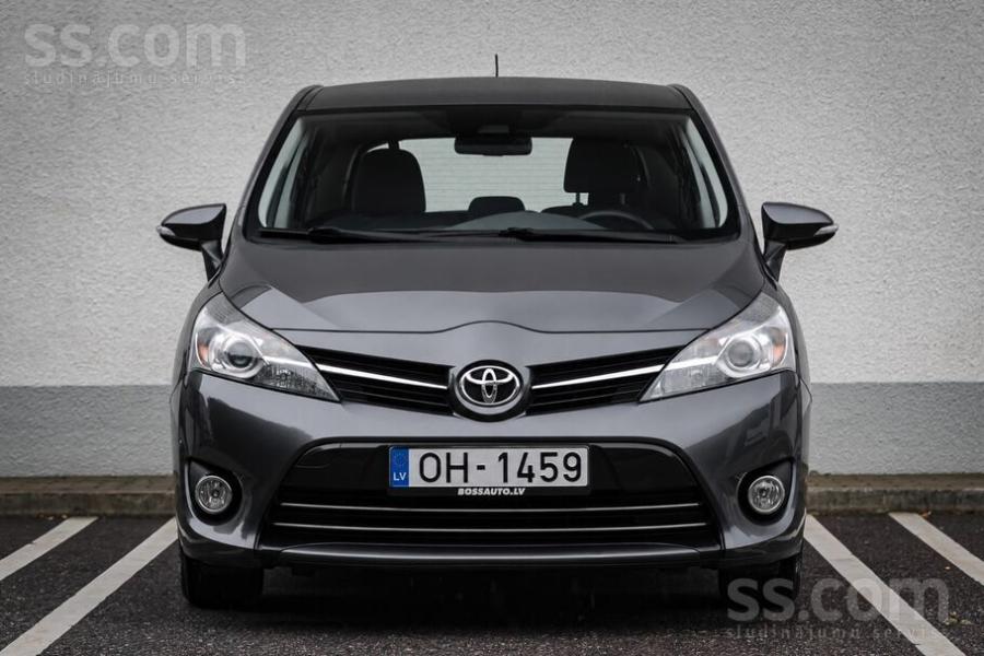Pelēks Toyota Verso 2016 Rīga, ar dzinēja tilpumu 1.60 L un nobraukumu 212 tūkst. km par 8950 €, foto 3 vietnē AUTOMOTO.COM.LV