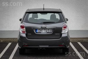 Pelēks Toyota Verso 2016 Rīga, ar dzinēja tilpumu 1.60 L un nobraukumu 212 tūkst. km par 8950 €, foto 6 vietnē AUTOMOTO.COM.LV