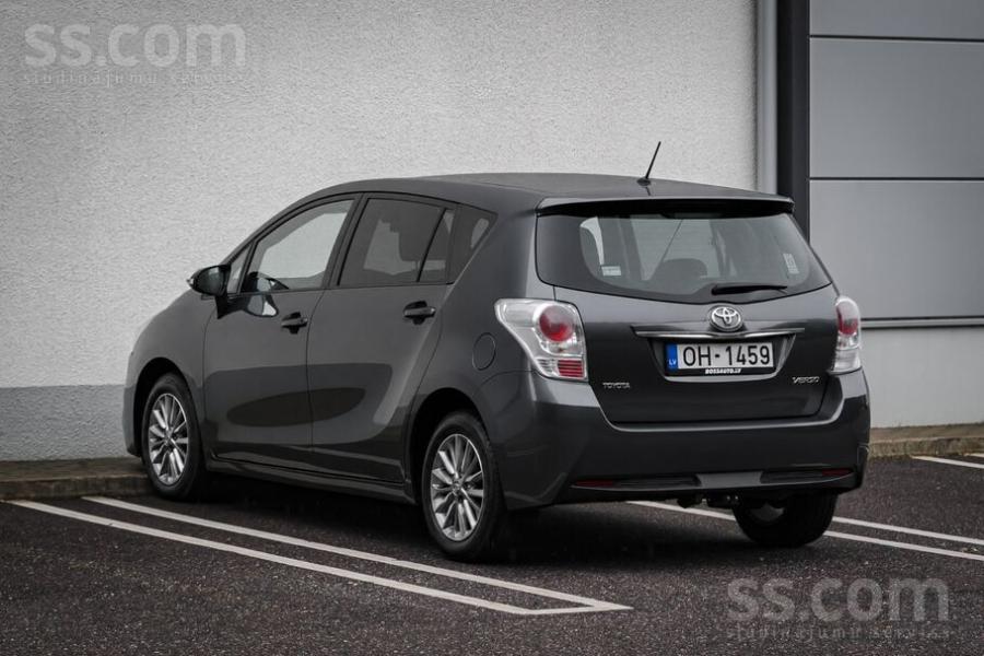 Pelēks Toyota Verso 2016 Rīga, ar dzinēja tilpumu 1.60 L un nobraukumu 212 tūkst. km par 8950 €, foto 7 vietnē AUTOMOTO.COM.LV