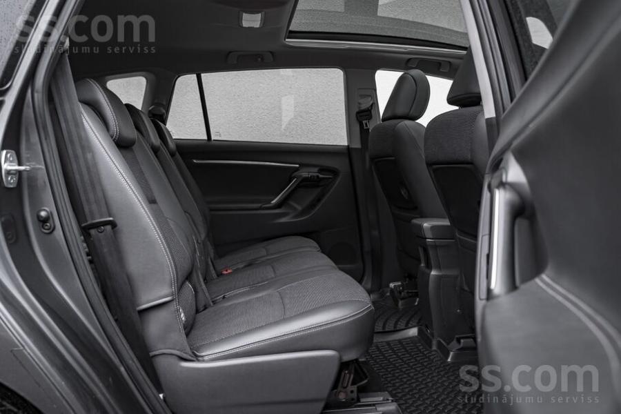 Pelēks Toyota Verso 2016 Rīga, ar dzinēja tilpumu 1.60 L un nobraukumu 212 tūkst. km par 8950 €, foto 13 vietnē AUTOMOTO.COM.LV