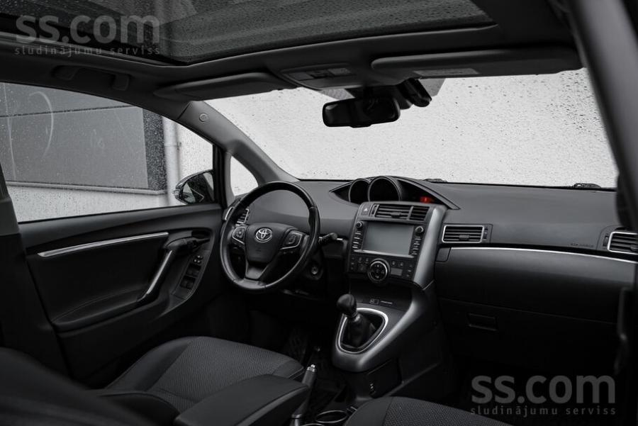 Pelēks Toyota Verso 2016 Rīga, ar dzinēja tilpumu 1.60 L un nobraukumu 212 tūkst. km par 8950 €, foto 17 vietnē AUTOMOTO.COM.LV