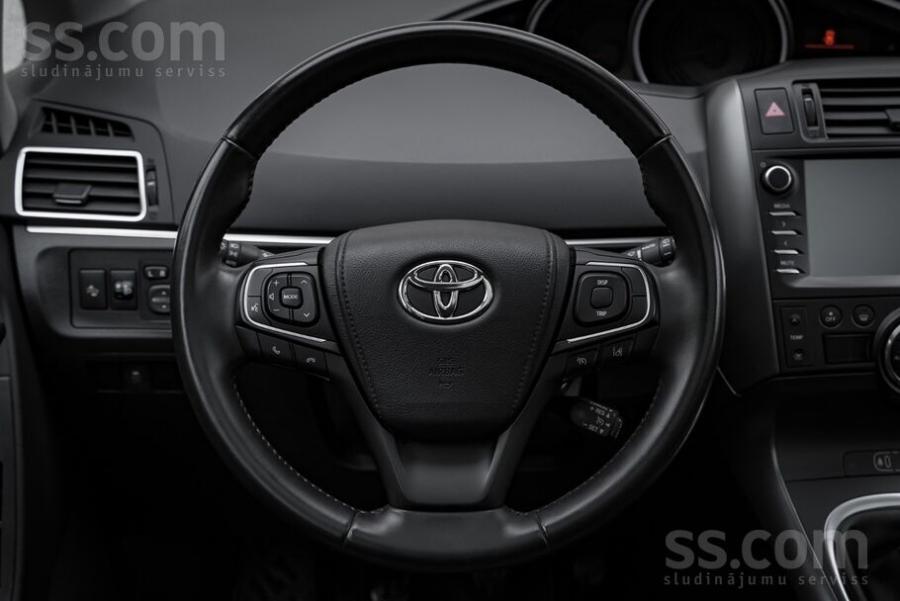 Pelēks Toyota Verso 2016 Rīga, ar dzinēja tilpumu 1.60 L un nobraukumu 212 tūkst. km par 8950 €, foto 20 vietnē AUTOMOTO.COM.LV