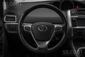Grey Toyota Verso 2016 in Riga, with an engine capacity of 1.60 L and mileage of 186 thousand km for 6150 €, photo 20 on AUTOMOTO.COM.LV