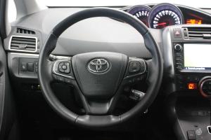 Grey Toyota Verso 2017 in Kaunas, with an engine capacity of 1.80 L and mileage of 184 thousand km for 11500 €, photo 12 on AUTOMOTO.COM.LV