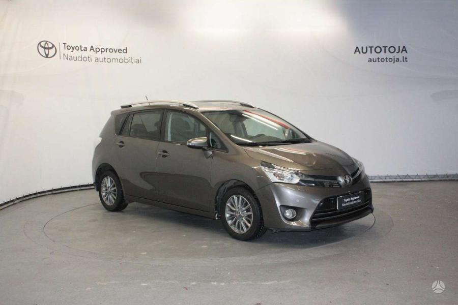 Grey Toyota Verso 2017 in Kaunas, with an engine capacity of 1.80 L and mileage of 184 thousand km for 11500 €, photo 18 on AUTOMOTO.COM.LV