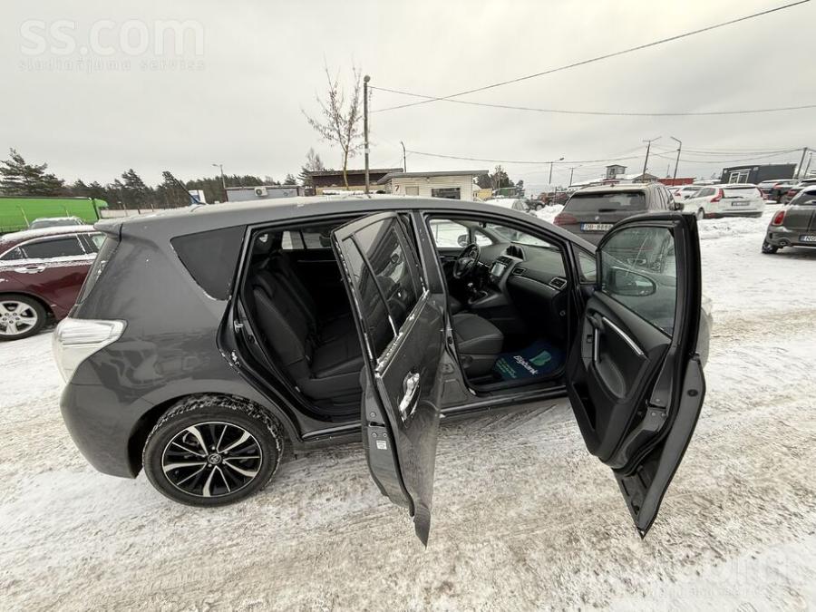 Серый Тойота Версо 2017 в Рига, объемом двигателя 1.60 л и пробегом 85 тыс. км за 9499 €, фото 30 на AUTOMOTO.COM.LV