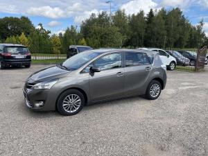 Pelēks Toyota Verso 2017 Jurbarkas, ar dzinēja tilpumu 1.80 L un nobraukumu 125 tūkst. km par 12450 €, foto  vietnē AUTOMOTO.COM.LV