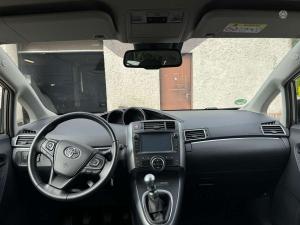 Grey Toyota Verso 2017 in Jurbarkas, with an engine capacity of 1.80 L and mileage of 125 thousand km for 12450 €, photo 10 on AUTOMOTO.COM.LV
