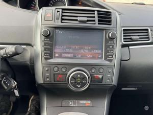 Grey Toyota Verso 2017 in Jurbarkas, with an engine capacity of 1.80 L and mileage of 125 thousand km for 12450 €, photo 17 on AUTOMOTO.COM.LV