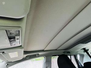 Grey Toyota Verso 2009 in Vilnius, with an engine capacity of 2.00 L and mileage of 345 thousand km for 2350 €, photo 17 on AUTOMOTO.COM.LV
