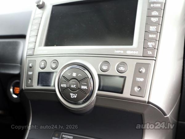 Pelēks Toyota Verso 2009 Tallina, ar dzinēja tilpumu 2.20 L un nobraukumu 329 tūkst. km par 2799 €, foto 10 vietnē AUTOMOTO.COM.LV