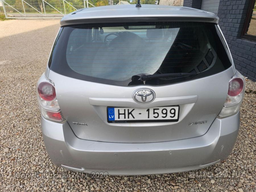 Grey Toyota Verso 2009 in Tallinn, with an engine capacity of 0.00 L and mileage of 300 thousand km for 3650 €, photo 3 on AUTOMOTO.COM.LV