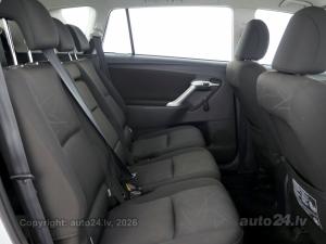 Pelēks Toyota Verso 2011 Tallina, ar dzinēja tilpumu 1.60 L un nobraukumu 364 tūkst. km par 2499 €, foto 8 vietnē AUTOMOTO.COM.LV