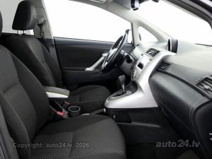Серый Тойота Версо 2011 в Таллин, объемом двигателя 2.20 л и пробегом 299 тыс. км за 2499 €, фото 7 на AUTOMOTO.COM.LV
