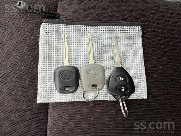 Pelēks Toyota Verso 2012 Rīga, ar dzinēja tilpumu 1.80 L un nobraukumu 229 tūkst. km par 5150 €, foto 9 vietnē AUTOMOTO.COM.LV
