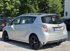 Grey Toyota Verso 2013 in Tartu, with an engine capacity of 1.60 L and mileage of 233 thousand km for 6299 €, photo 5 on AUTOMOTO.COM.LV