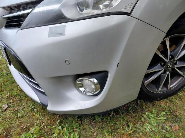 Pelēks Toyota Verso 2013 Jūrmala, ar dzinēja tilpumu 2.00 L un nobraukumu 732 tūkst. km par 1600 €, foto 10 vietnē AUTOMOTO.COM.LV
