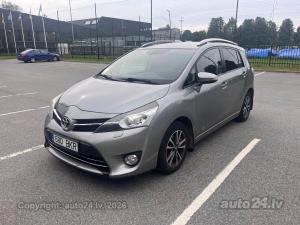 Pelēks Toyota Verso 2014 Tallina, ar dzinēja tilpumu 2.00 L un nobraukumu 211 tūkst. km par 8150 €, foto 1 vietnē AUTOMOTO.COM.LV