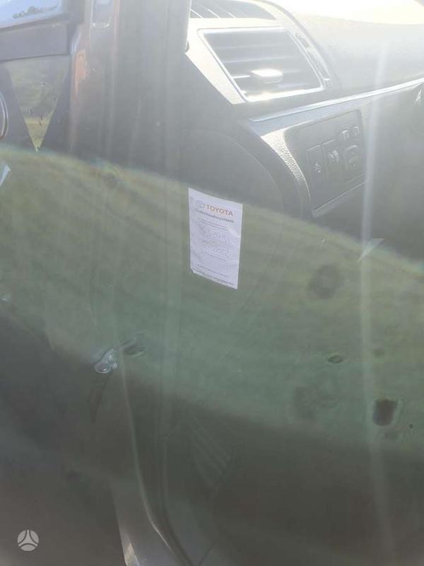 Pelēks Toyota Verso 2016 Marijampole, ar dzinēja tilpumu 1.80 L un nobraukumu 122 tūkst. km par 9500 €, foto 10 vietnē AUTOMOTO.COM.LV