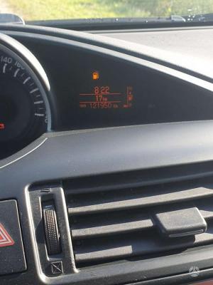 Grey Toyota Verso 2016 in Marijampole, with an engine capacity of 1.80 L and mileage of 122 thousand km for 9500 €, photo 15 on AUTOMOTO.COM.LV