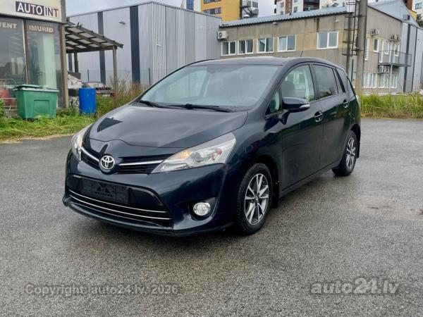 Grey Toyota Verso 2017 in Tallinn, with an engine capacity of 1.60 L and mileage of 163 thousand km for 8999 €, photo 4 on AUTOMOTO.COM.LV