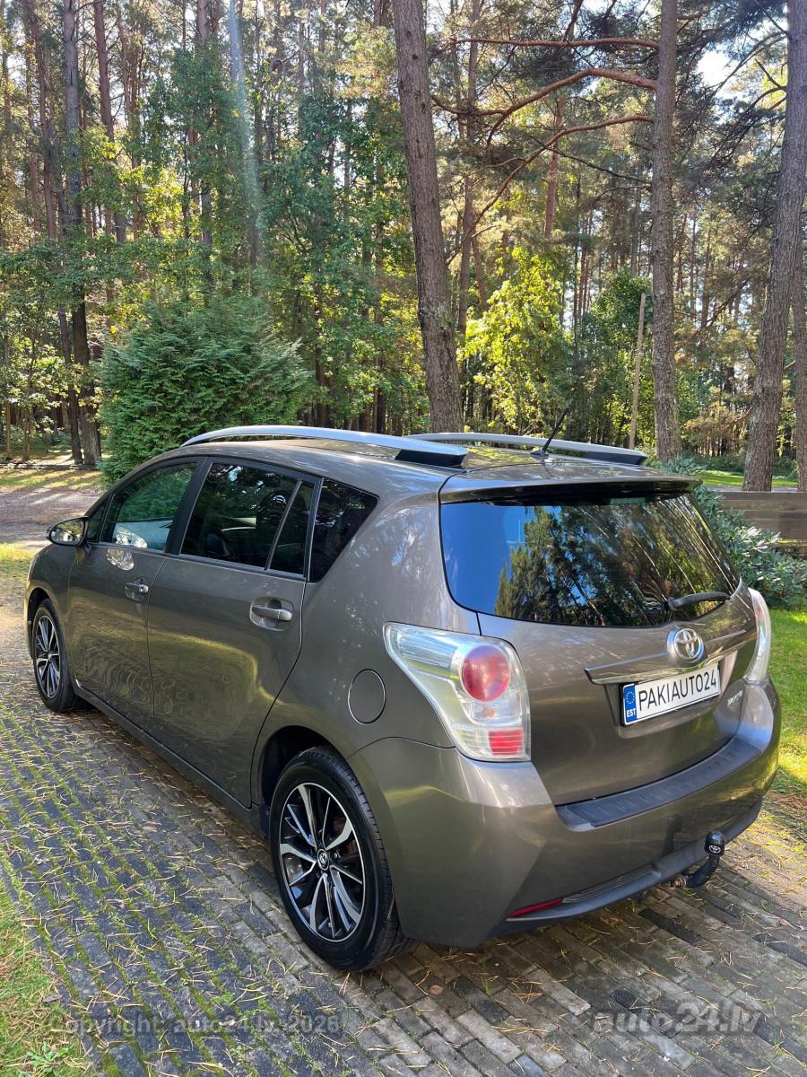 Pelēks Toyota Verso 2017 Pērnava, ar dzinēja tilpumu 1.80 L un nobraukumu 153 tūkst. km par 11850 €, foto 7 vietnē AUTOMOTO.COM.LV