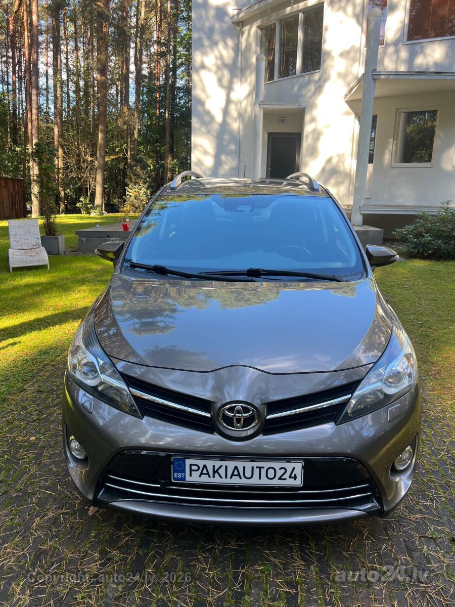 Pelēks Toyota Verso 2017 Pērnava, ar dzinēja tilpumu 1.80 L un nobraukumu 153 tūkst. km par 11850 €, foto 26 vietnē AUTOMOTO.COM.LV