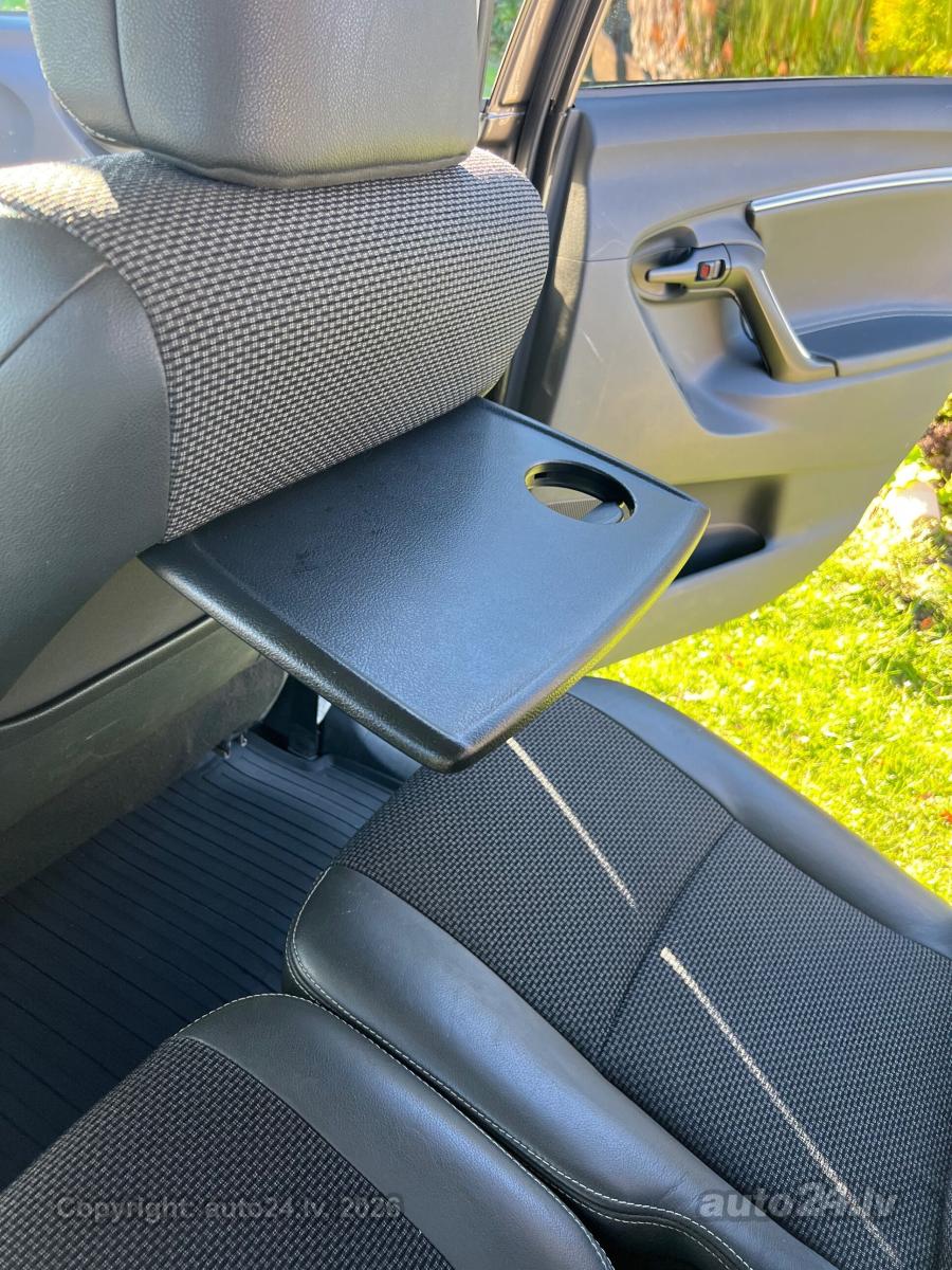 Pelēks Toyota Verso 2017 Pērnava, ar dzinēja tilpumu 1.80 L un nobraukumu 153 tūkst. km par 11850 €, foto 30 vietnē AUTOMOTO.COM.LV
