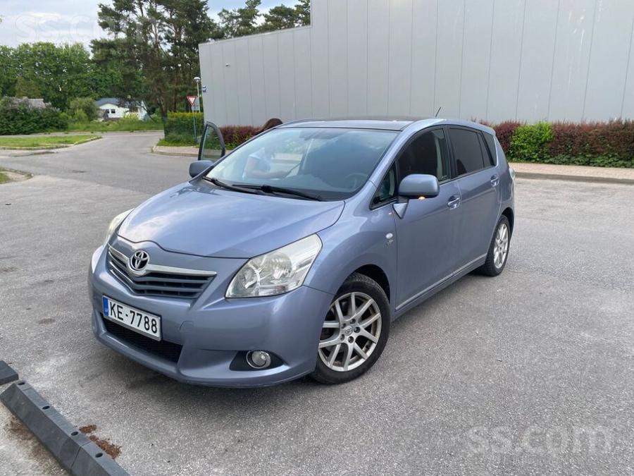 Toyota Verso 2010 Jūrmala, ar dzinēja tilpumu 2.20 L un nobraukumu 256 tūkst. km par 3950 €, foto 1 vietnē AUTOMOTO.COM.LV