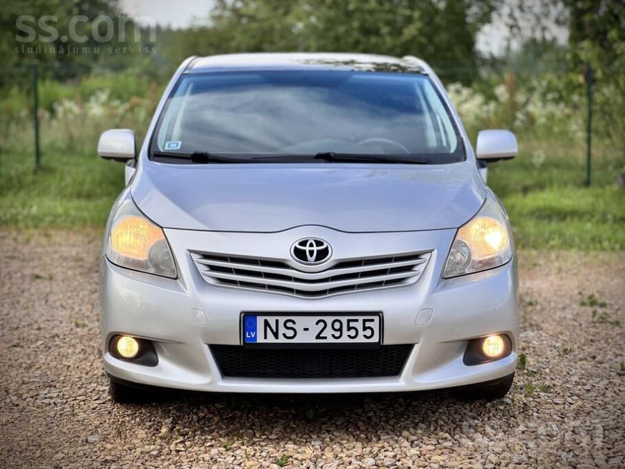 Toyota Verso 2011 Rīga, ar dzinēja tilpumu 2.00 L un nobraukumu 269 tūkst. km par 4650 €, foto 8 vietnē AUTOMOTO.COM.LV