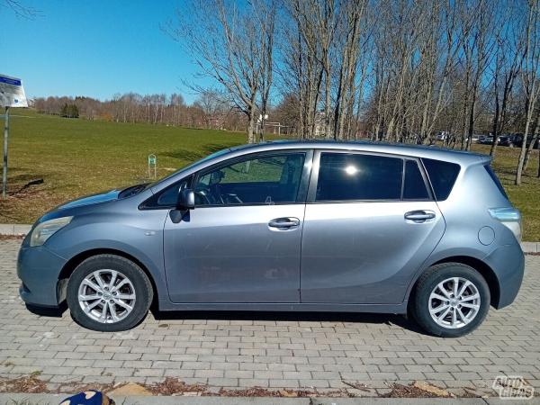 Toyota Verso 2012 in Telschi, with an engine capacity of 2.00 L and mileage of 210 thousand km for 3200 €, photo 1 on AUTOMOTO.COM.LV