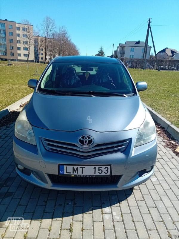 Toyota Verso 2012 in Telschi, with an engine capacity of 2.00 L and mileage of 210 thousand km for 3200 €, photo 2 on AUTOMOTO.COM.LV