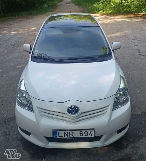 Toyota Verso 2012 Viļņa, ar dzinēja tilpumu 2.00 L un nobraukumu 197 tūkst. km par 4000 €, foto 5 vietnē AUTOMOTO.COM.LV