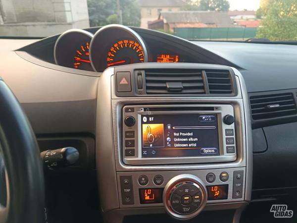 Toyota Verso 2012 Viļņa, ar dzinēja tilpumu 2.00 L un nobraukumu 197 tūkst. km par 4000 €, foto 10 vietnē AUTOMOTO.COM.LV