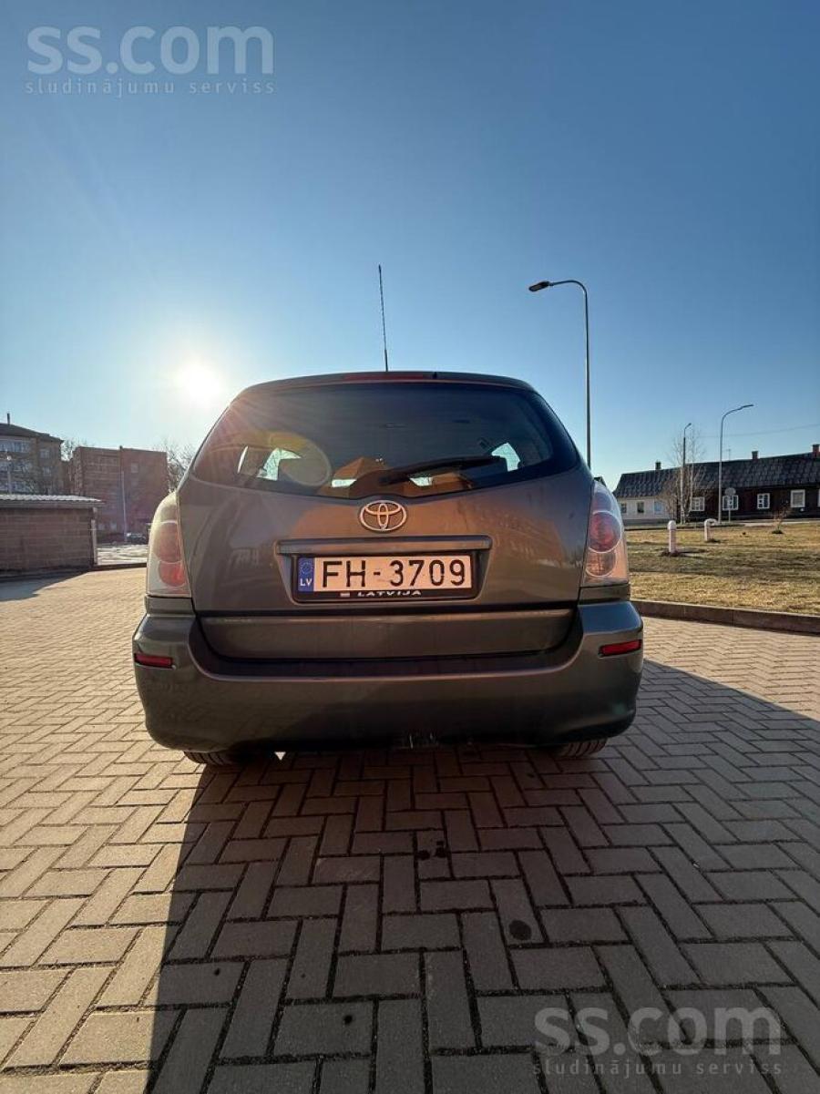 Toyota Verso 2004 Daugavpils, ar dzinēja tilpumu 1.60 L un nobraukumu 258 tūkst. km par 1500 €, foto 5 vietnē AUTOMOTO.COM.LV