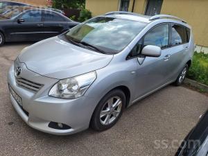 Toyota Verso 2009 in Daugavpils, with an engine capacity of 2.00 L and mileage of 250 thousand km for 4500 €, photo 4 on AUTOMOTO.COM.LV