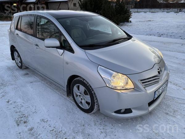 Toyota Verso 2009 Cēsis, ar dzinēja tilpumu 2.00 L un nobraukumu 440 tūkst. km par 3300 €, foto 3 vietnē AUTOMOTO.COM.LV