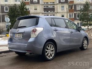 Toyota Verso 2009 Rīga, ar dzinēja tilpumu 2.20 L un nobraukumu 236 tūkst. km par 2900 €, foto 2 vietnē AUTOMOTO.COM.LV