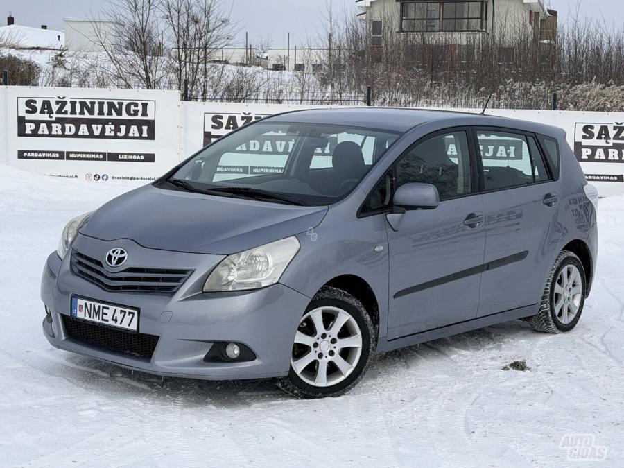 Toyota Verso 2009 in Vilnius, with an engine capacity of 2.00 L and mileage of 232 thousand km for 3700 €, photo 1 on AUTOMOTO.COM.LV